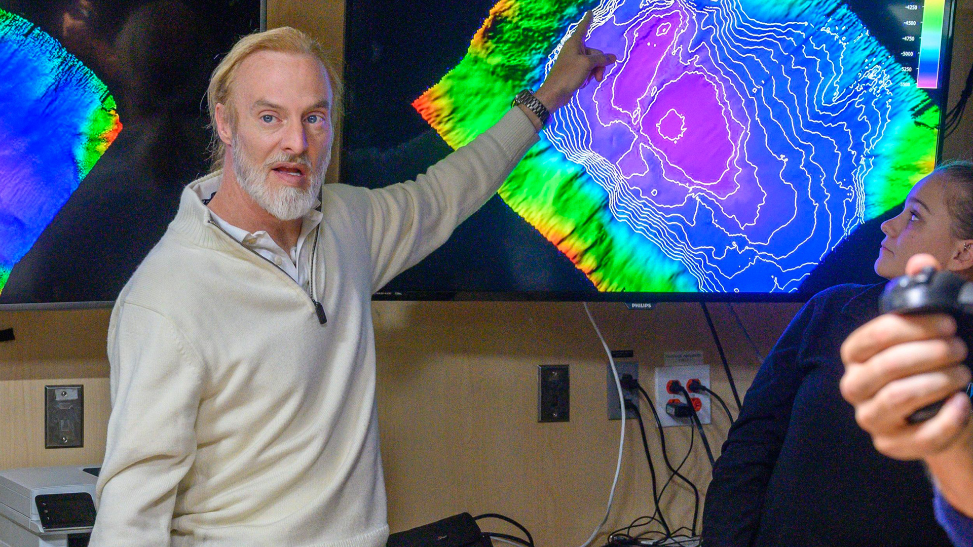 Logbook: Diving to Molloy Deep | EYOS Expeditions