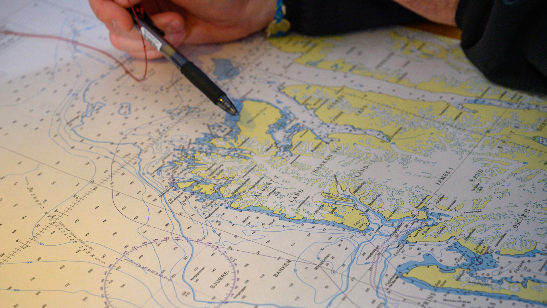 Logbook: Diving to Molloy Deep | EYOS Expeditions