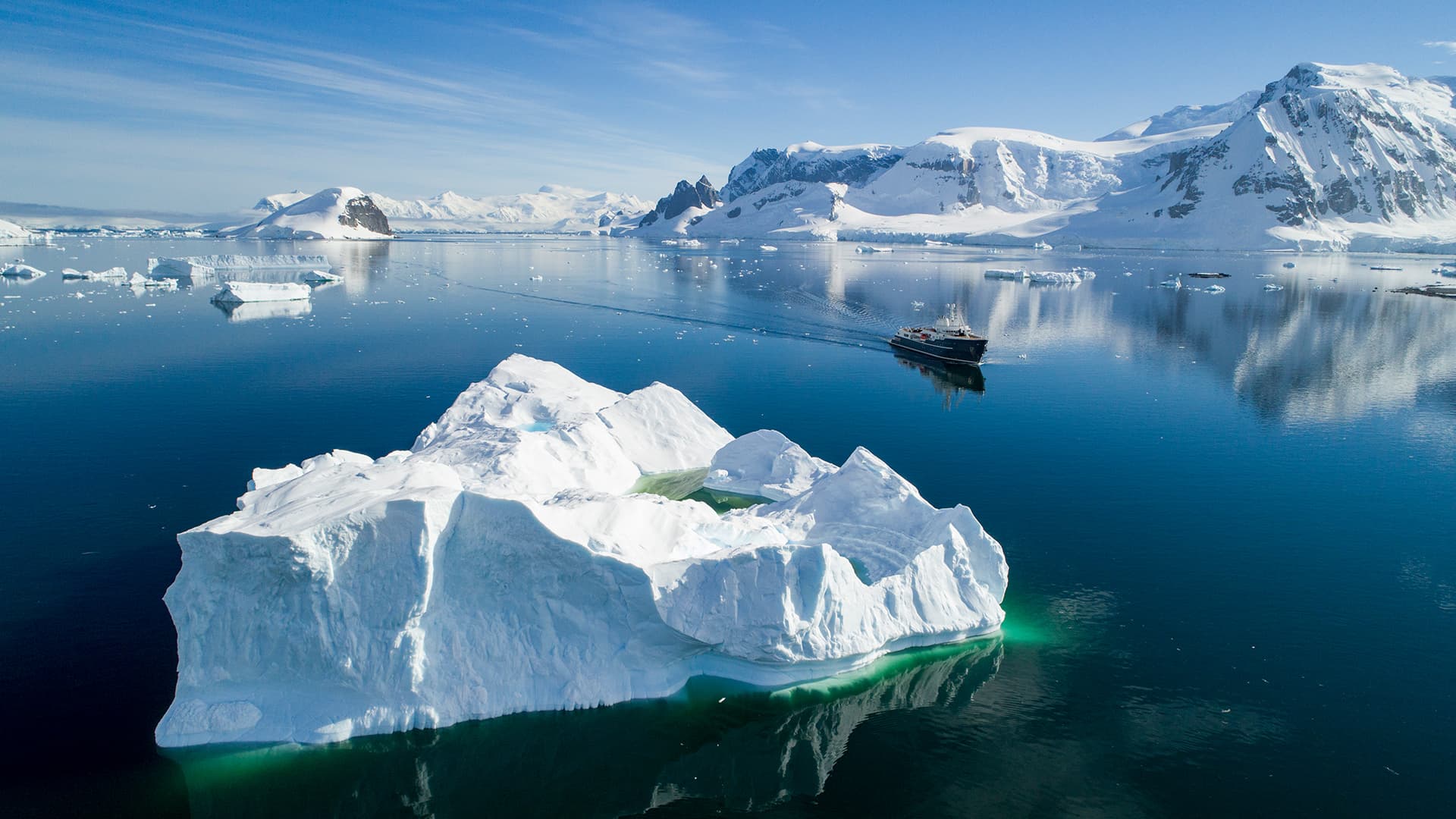 Legend Explorer Yacht | Expedition Yacht | Legend Superyacht