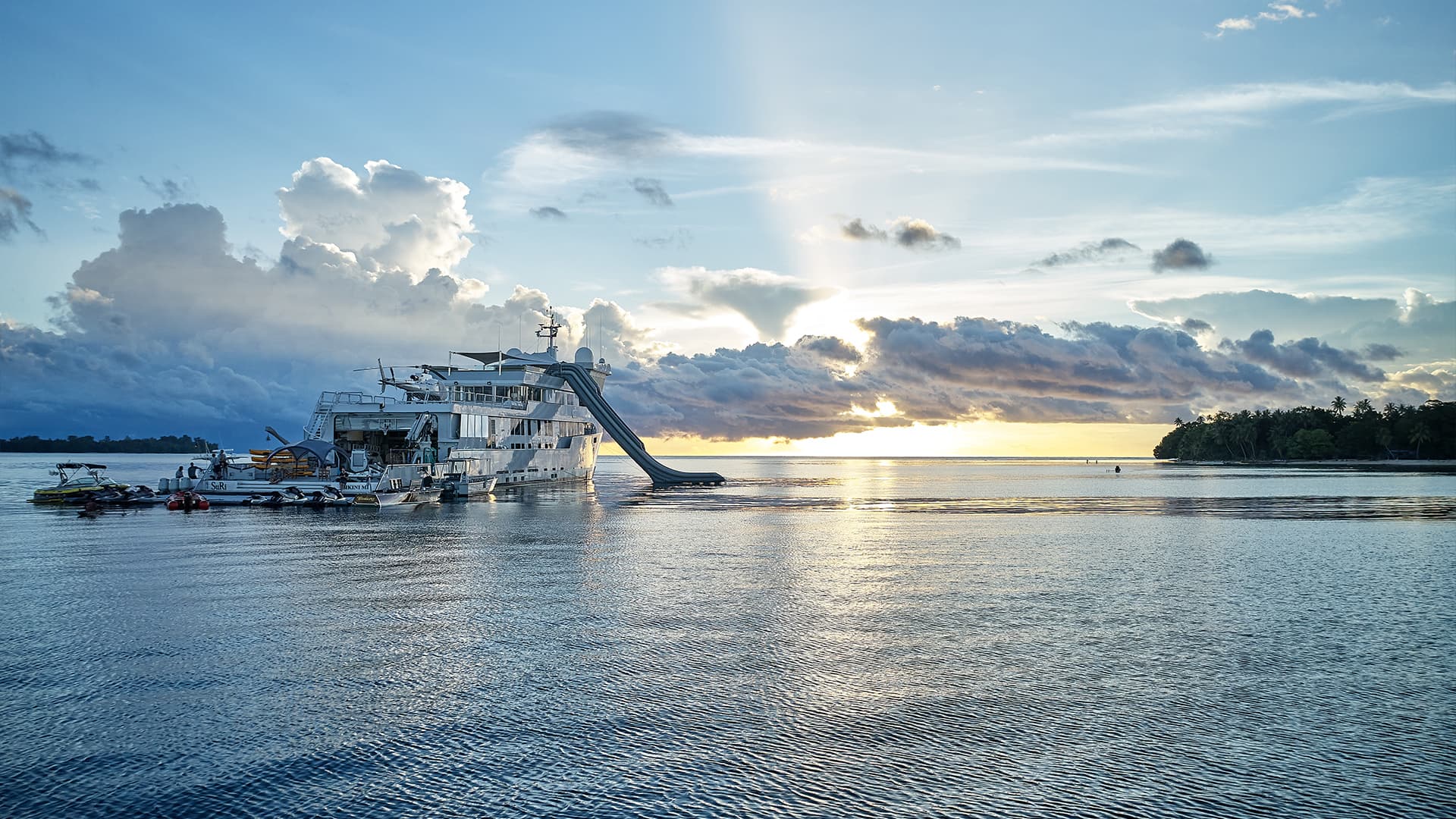 SuRi | Expedition Superyacht | Explorer Yacht | EYOS